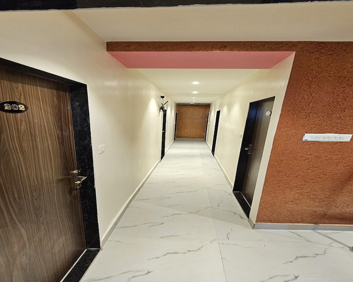Hotel Rishi Palace - Mumbai