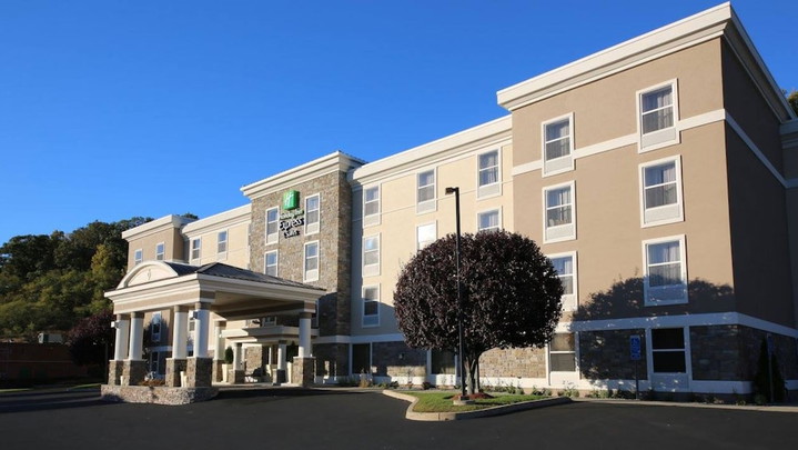 Holiday Inn Express Hotel & Suites Danbury - I-84 By Ihg - Brewster, NY