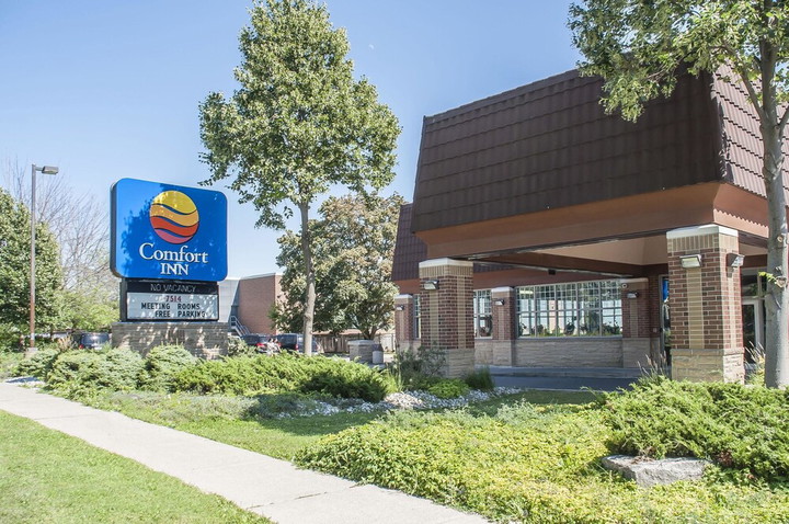Comfort Inn Lundys Lane - Niagara Falls