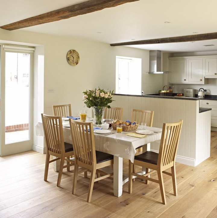 Manor Farm Courtyard Cottages - Buckinghamshire