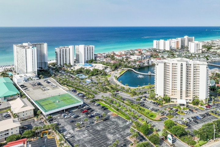Pelican Beach Resort 505 - Destin, FL