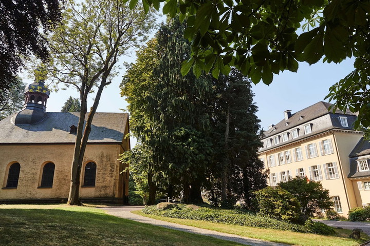 Steigenberger Icon Grandhotel & Spa Petersberg - Bonn