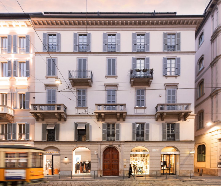 Domya - Manzoni 25 - Milánó