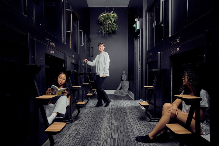 Capsule Hotel - Montreal