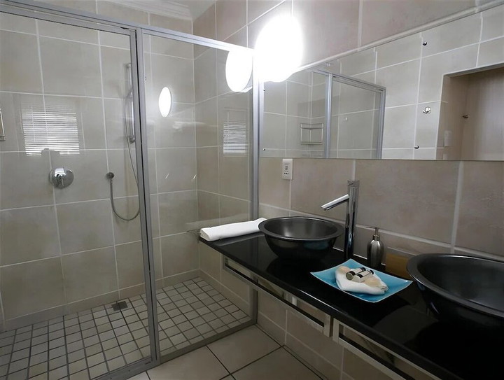 Dune Stone Boutique Guesthouse - Langebaan
