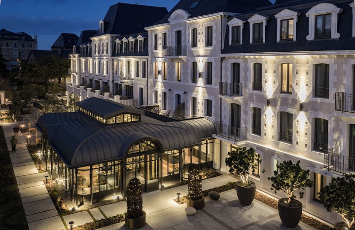 Grand Hôtel De Courtoisville - Saint-Malo