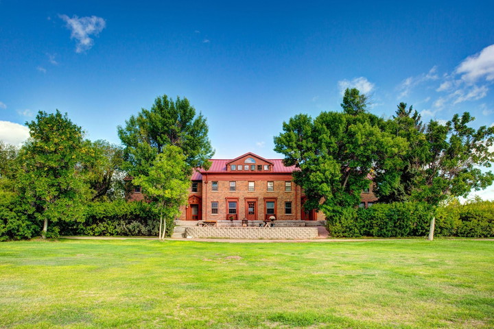 Oddfellow Inn & Farm - Helena, MT