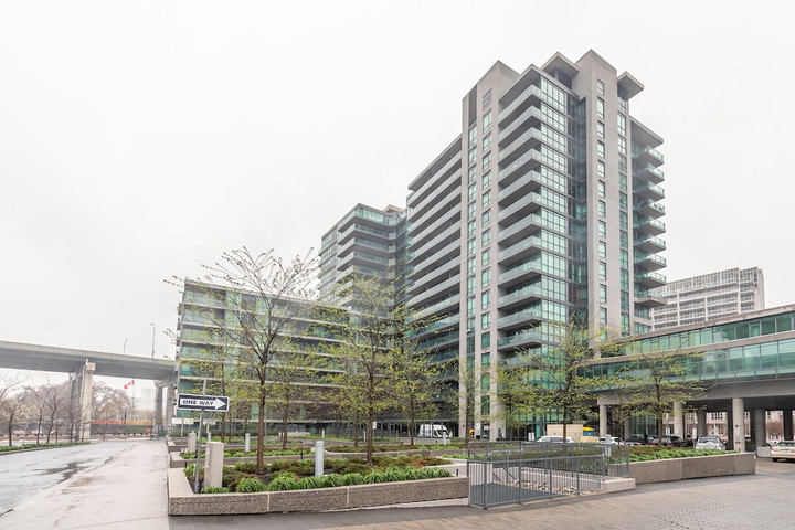 Fort York Suites Toronto - Toronto