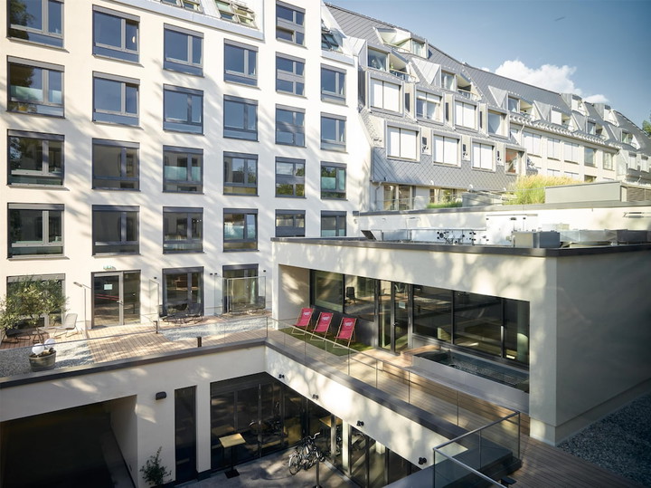 Schwabinger Wahrheit By Geisel - Munich
