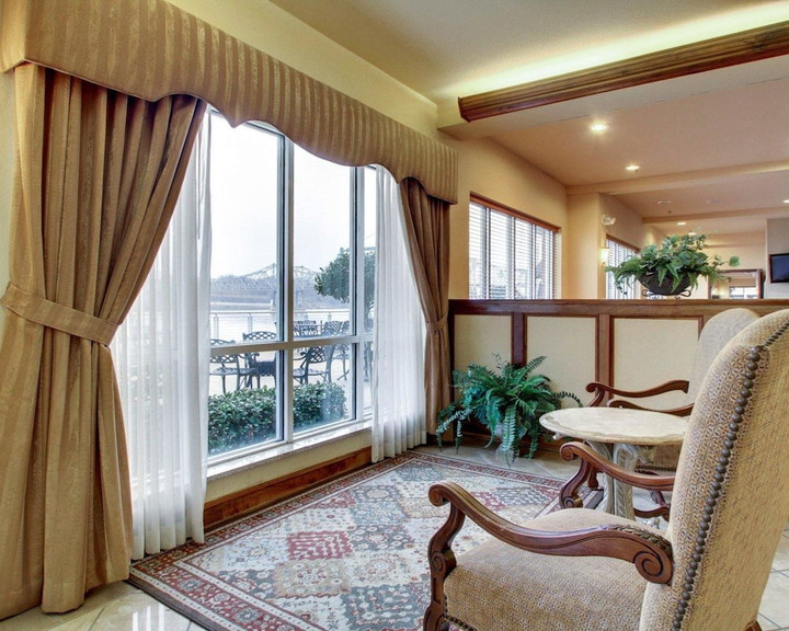 Clarion Suites Vidalia Riverfront - Natchez, MS