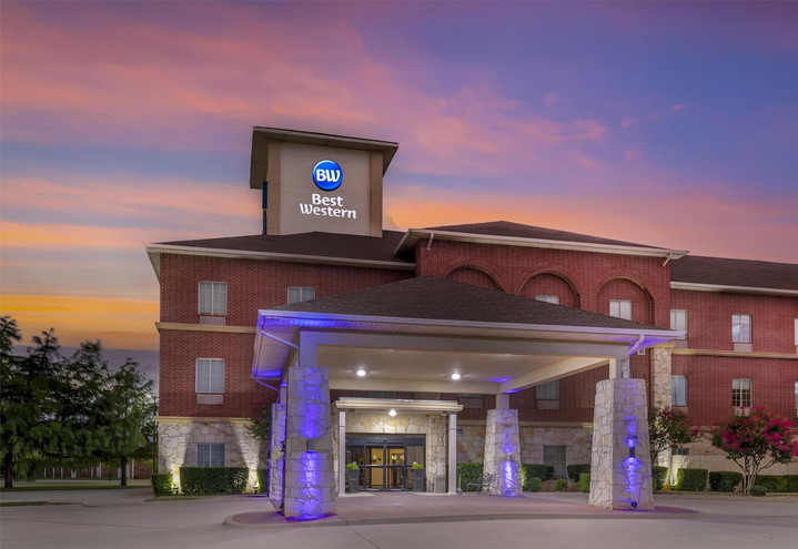 Best Western Red River Inn & Suites - Gainesville, TX