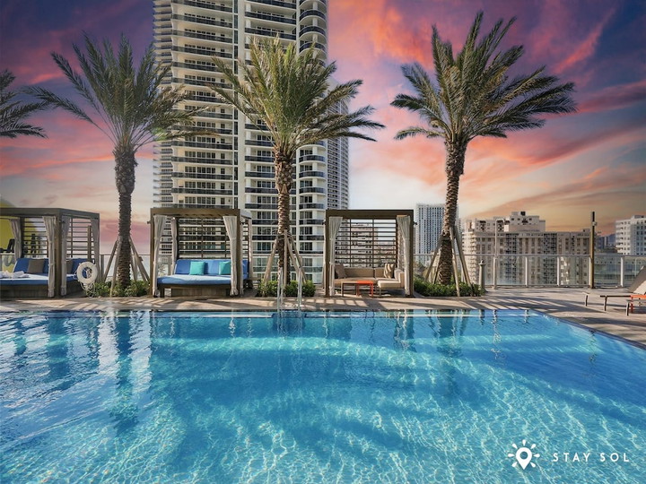Stylish Apt - Beach View - Resort Access - North Miami Beach, FL