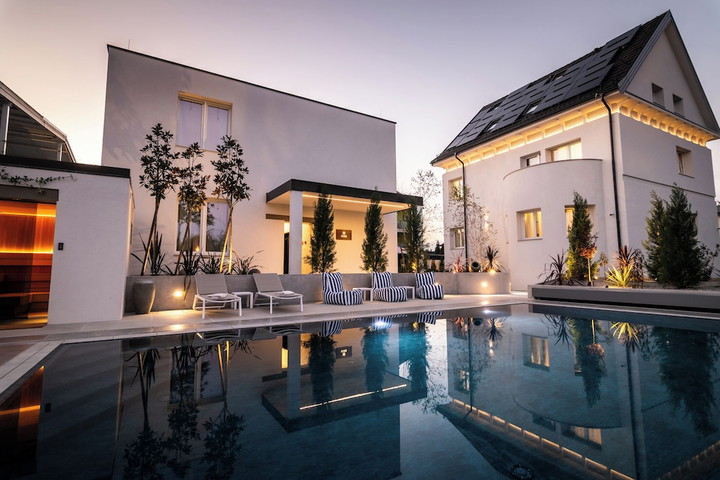 Resort Beatrice - Luxury Apartments - Pool & Sauna & Parking - Slovenia