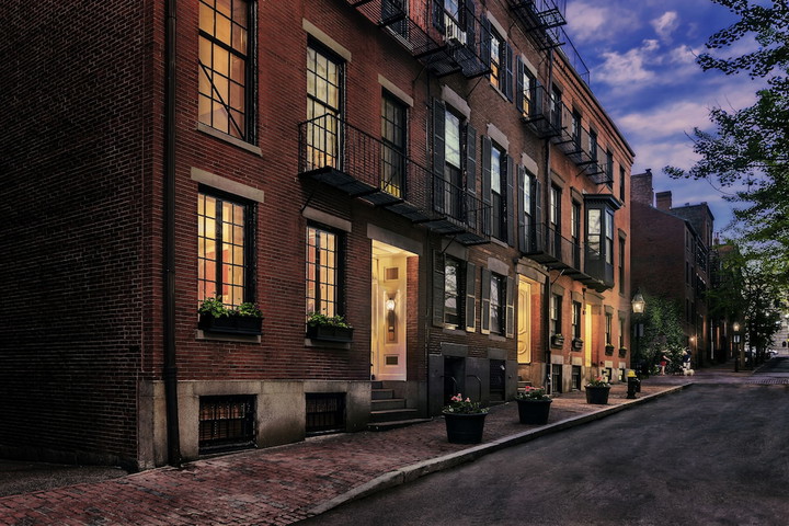 Maverick Suites At 40 Temple St - Boston, MA