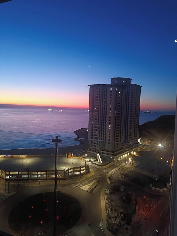 E1 18th Floor Studios - Scenic Sea & Beach Views - Gibraltar