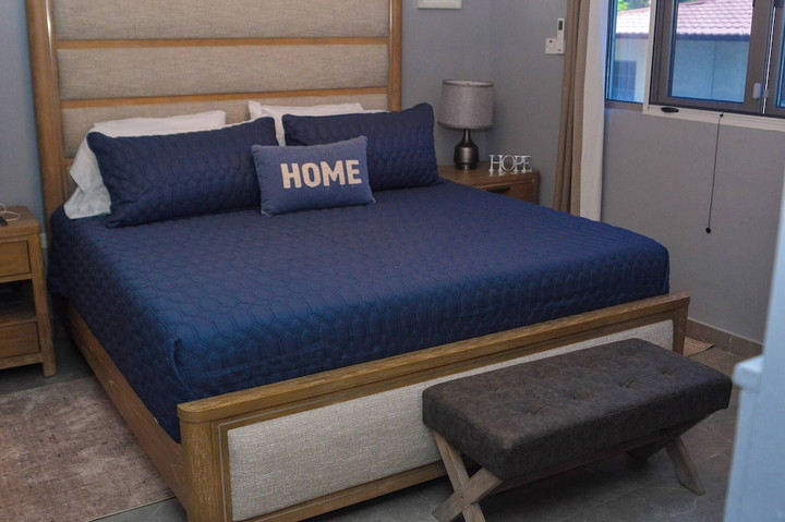 Resort Like Amenities - Accommodation In The City - Kingston