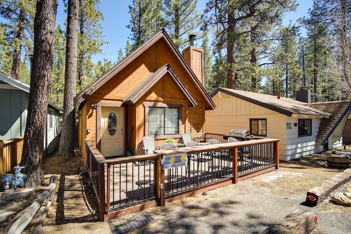 < 3 Mi To Lake: 'Goldilodge' Big Bear Lake Cabin - Big Bear Lake, CA
