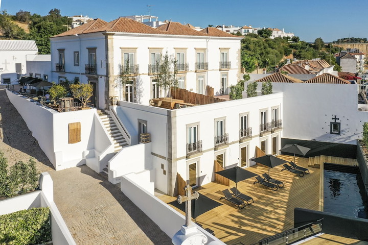 Colegio Charm House - Tavira