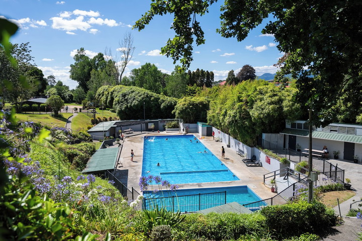 Opal Hot Springs & Holiday Park - Matamata