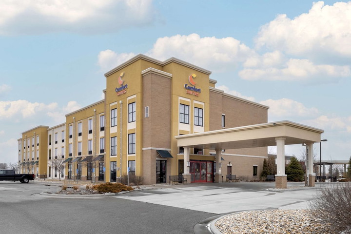 Comfort Suites And Conference Center - Worthington, MN