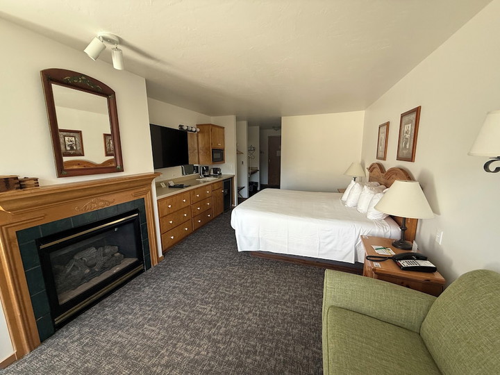Homestead Suites - Door County, WI
