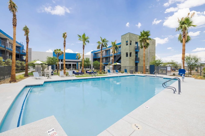 Landing Apartments Glendale - Phoenix, AZ
