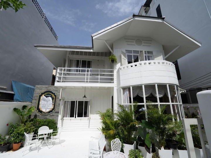 Rq Timeless Dinsor Cultural Heritage House - Bangkok
