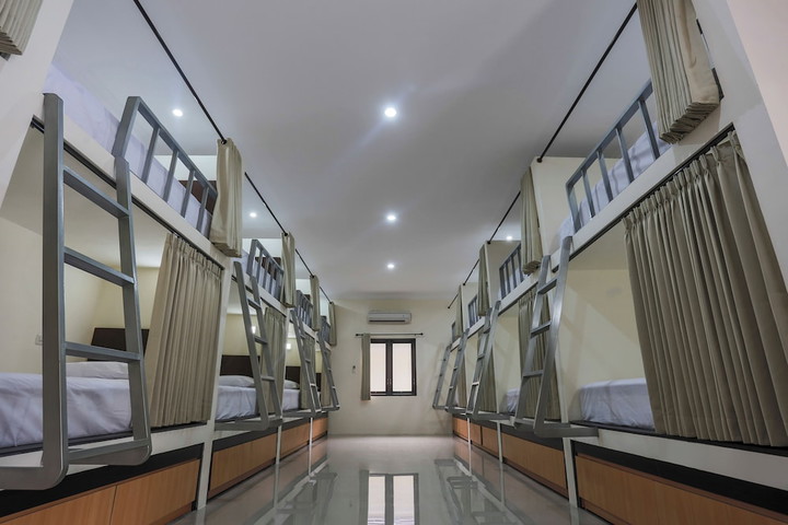 Mirah Dormitory Tourism Banyuwangi - Banyuwangi