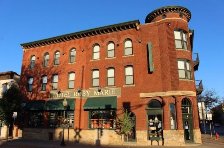Hotel Ruby Marie - Madison, WI