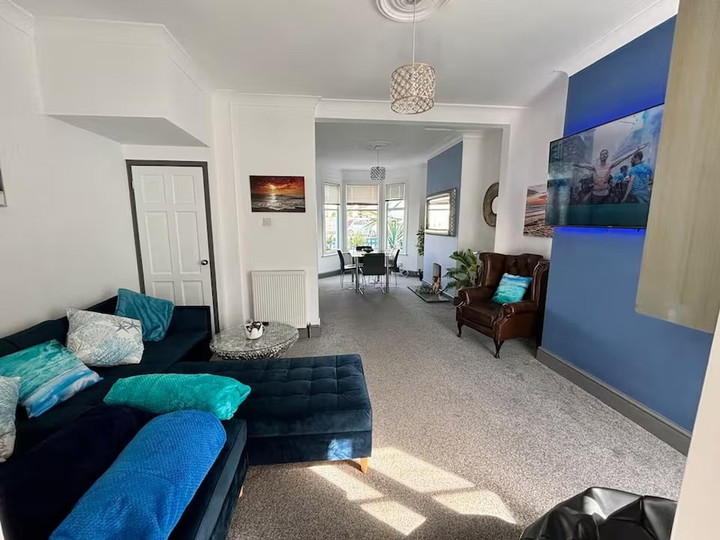 Coastal House Opposite Beach Sleeps 6 Pet Friendly - Southend-on-Sea