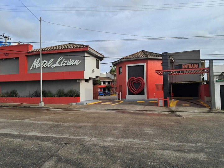 Lizvan Hotel Motel - Tijuana