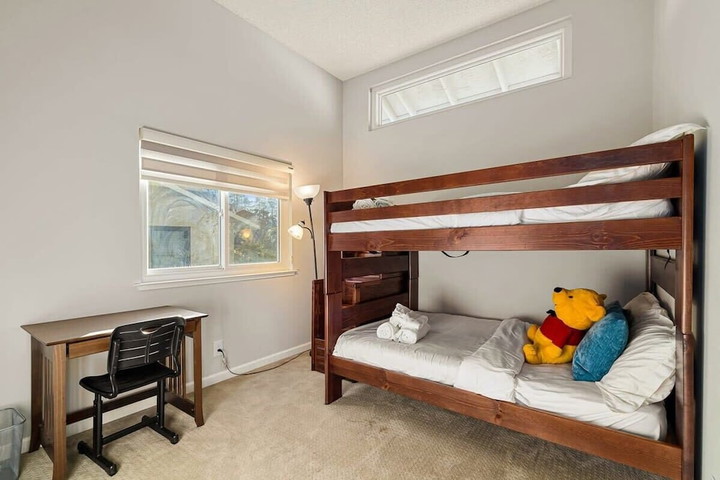 @ Marbella Lane - 4br Siliconvalley Gempool House - San Jose, CA