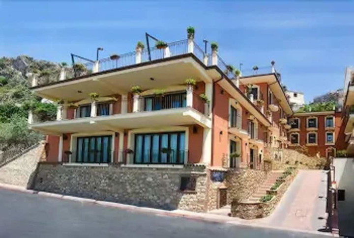 Agostiniana Hotel - Sant'Alessio Siculo