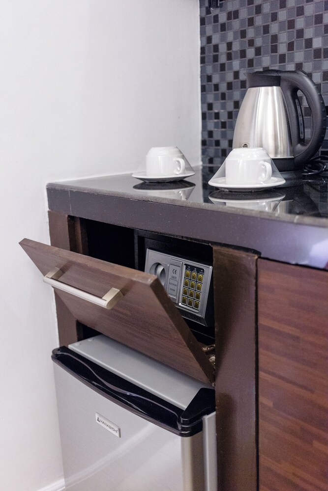 Nest Nano Suites Poblacion-makati - Metro Manila