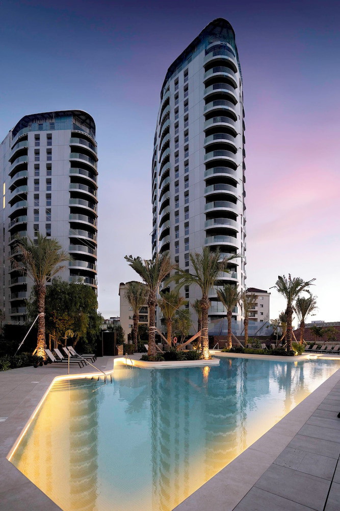 Eurocity By Bentley Holiday Apartments (Pool, Gym & Parking) - Gibraltar