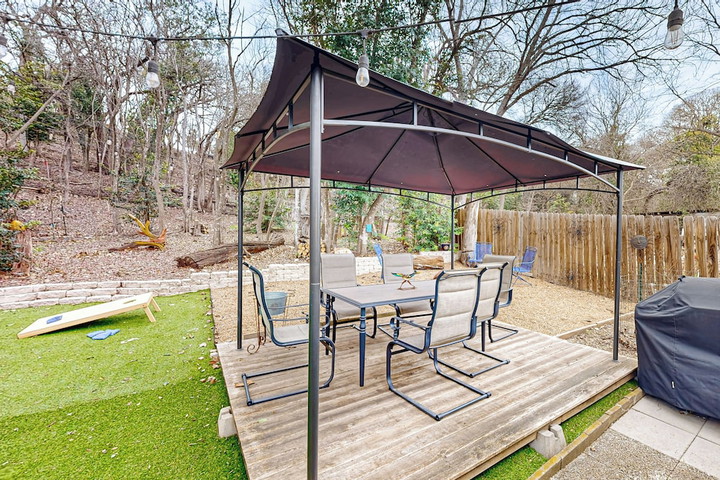 Play Room, Patio & Fire Pit! Cozy Kerrville Home - Kerrville, TX