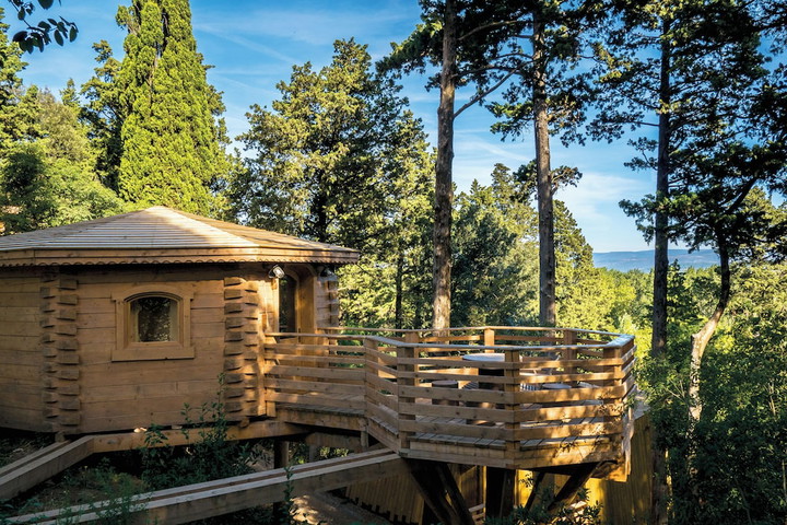 Hotel Les Cabanes Dans Les Bois - Carcassonne