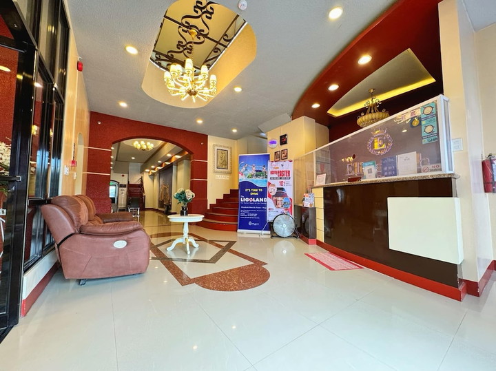 Elizabeth Hotel - Naga