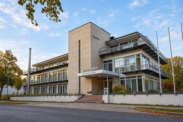 Seminaris Sunday Hotel Potsdam Babelsberg - Potsdam