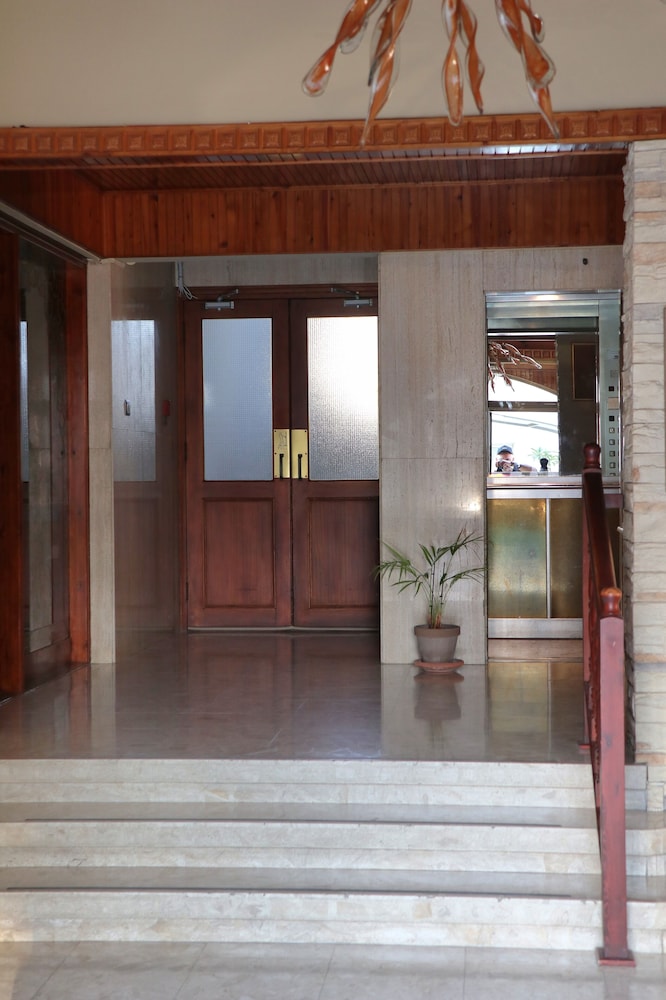 Layiotis Hotel Apartments - Larnaca