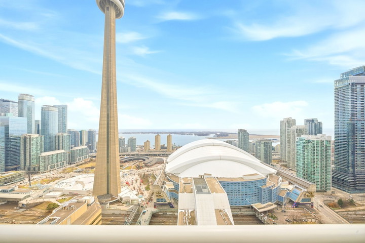 The Diamond Collection 2 & 3 Bdr Suites - Toronto
