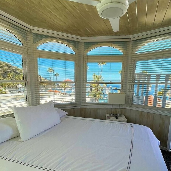 Glenmore Plaza Hotel - Santa Catalina Island, CA