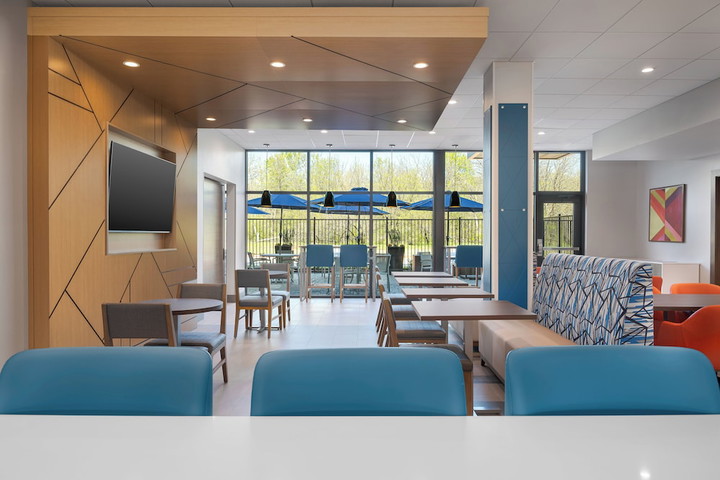Holiday Inn Express & Suites Dfw Airport Southwest - Euless - Euless, TX