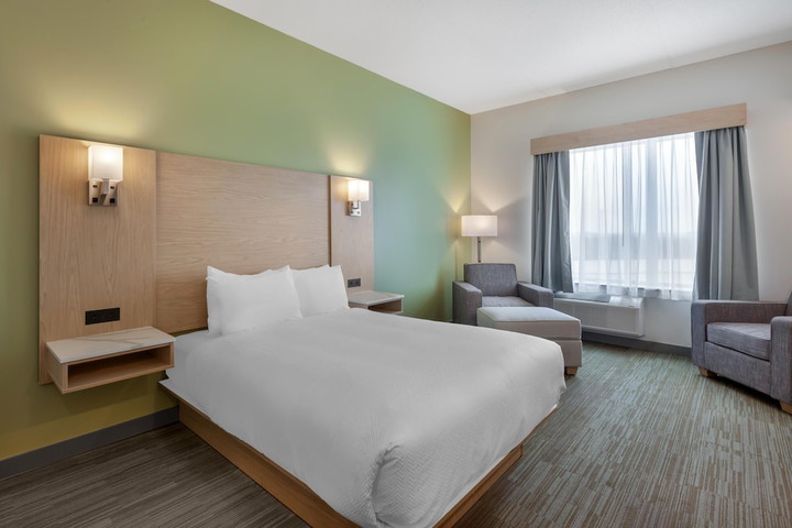 Best Western Plus Kawartha Lakes Hotel & Suites - Lindsay