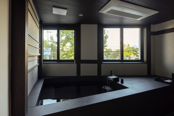 Suwon Haenggung-dong Revora Hotel - Suwon