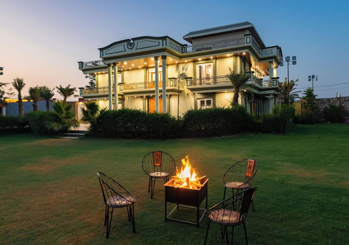 Alaya Stays Gold Palm Resort - Jaipur