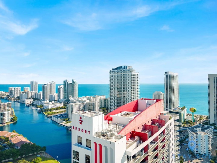 1 Br Apartment Modern Resort Balcony Gym - Dania Beach, FL