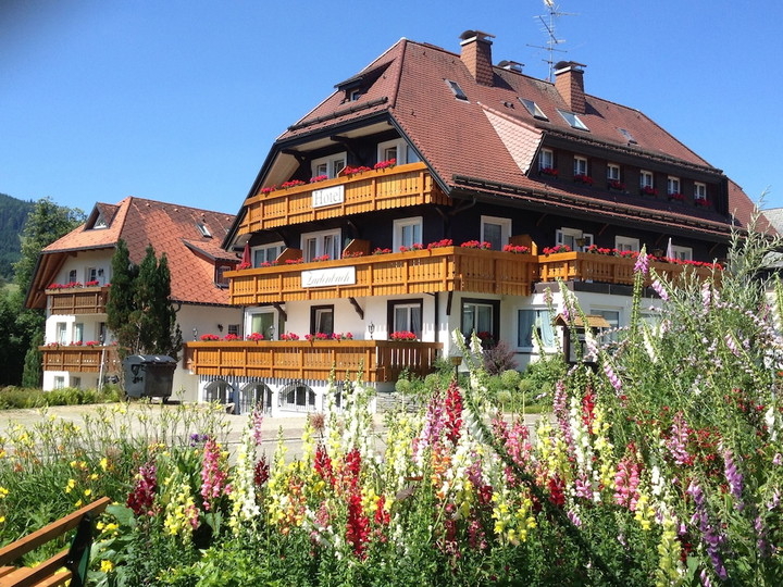 Hotel Zartenbach B&b - Lenzkirch