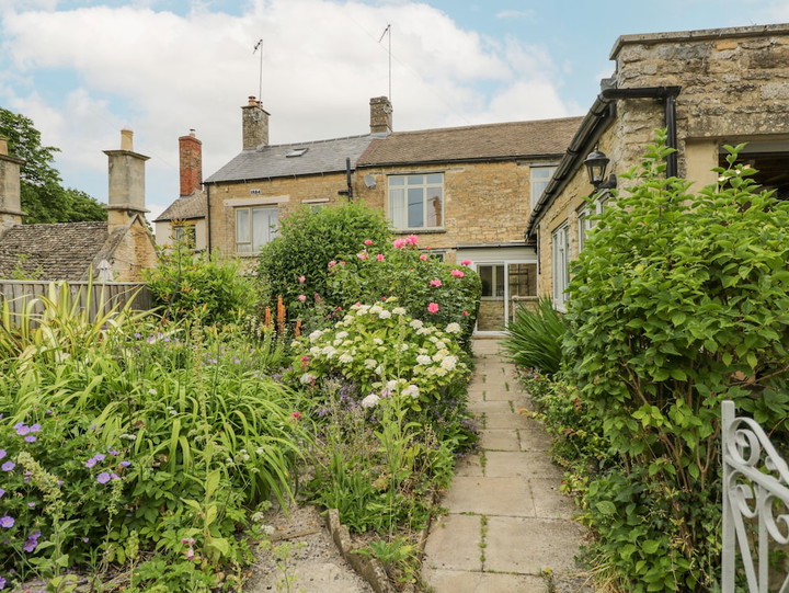 2 Church Street - Chipping Norton