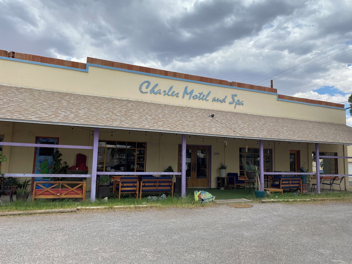 查尔斯温泉酒店 - 新墨西哥州